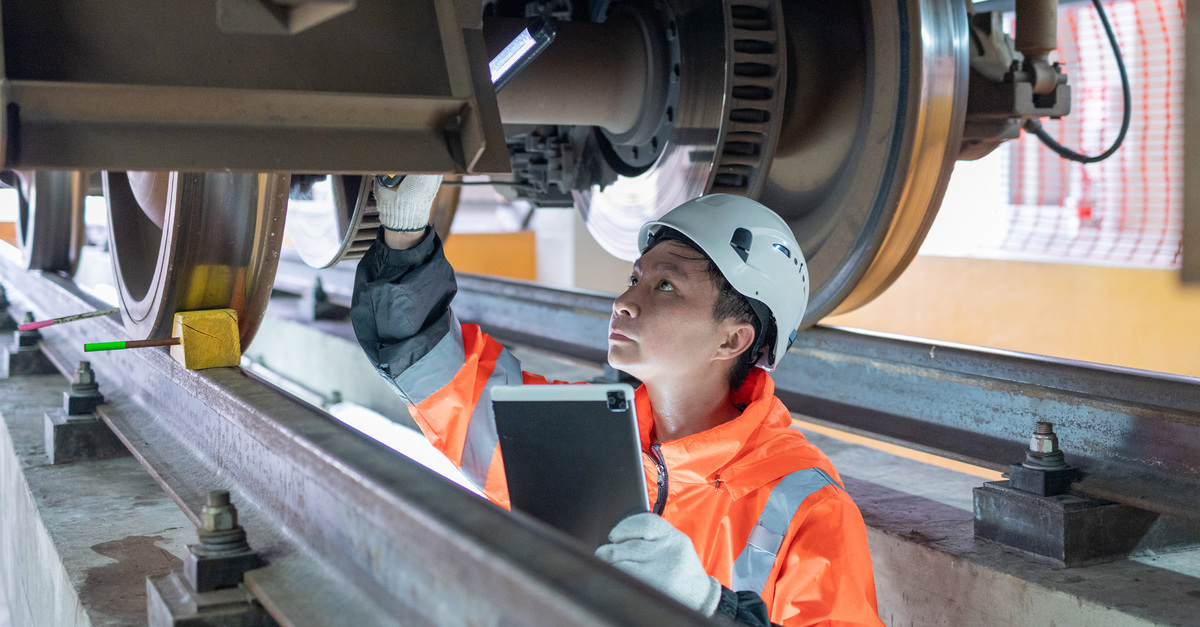 Getting Train Production Project Back on Track | FTI